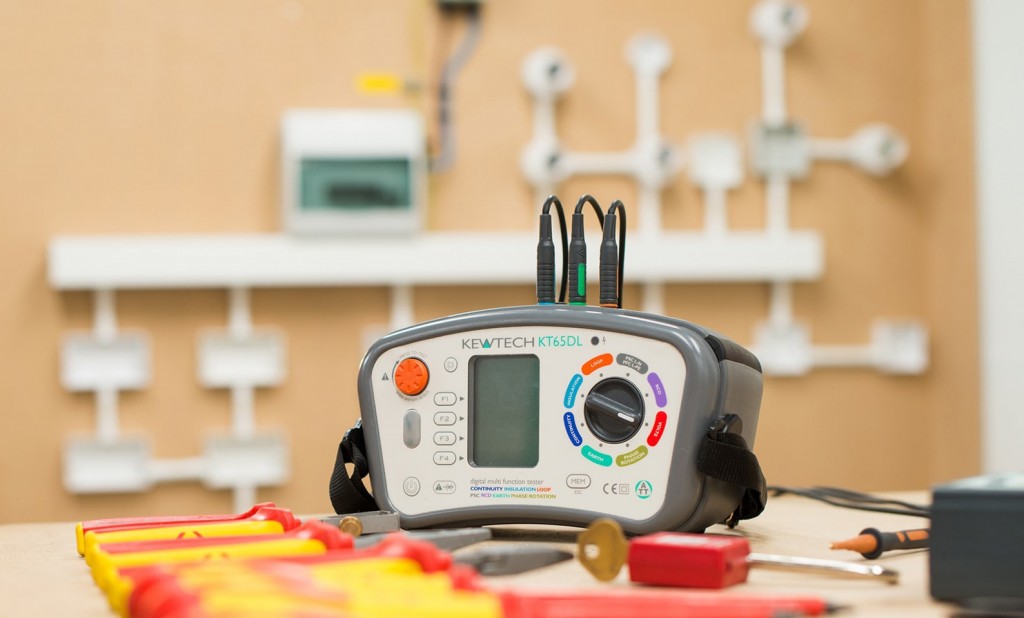 Kewtech KT65DL Multifunction Tester Expert Review